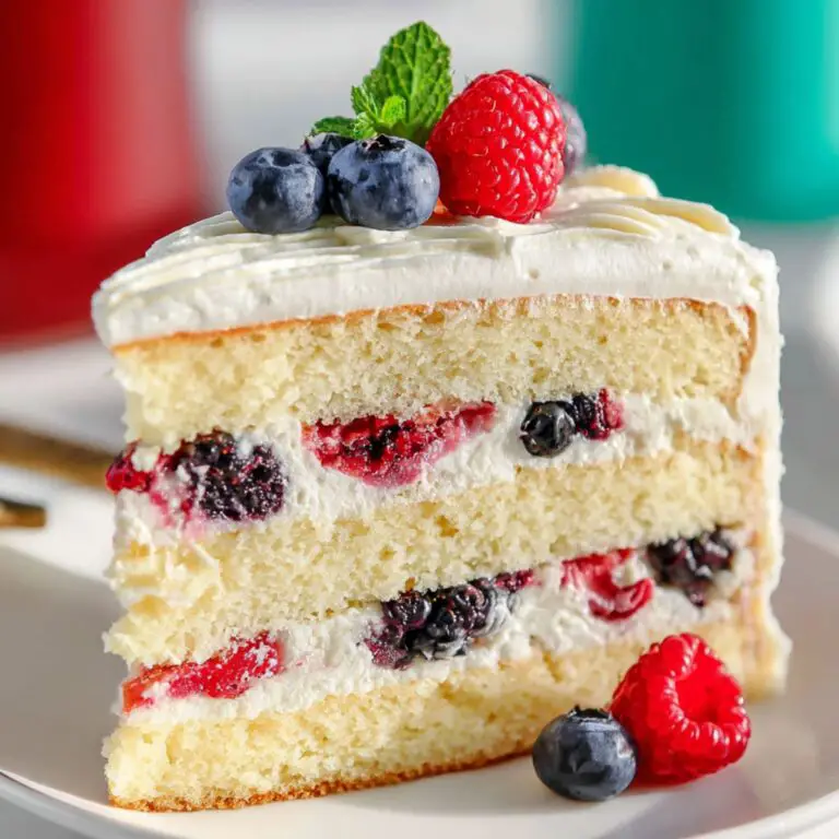 Berry Chantilly Cake